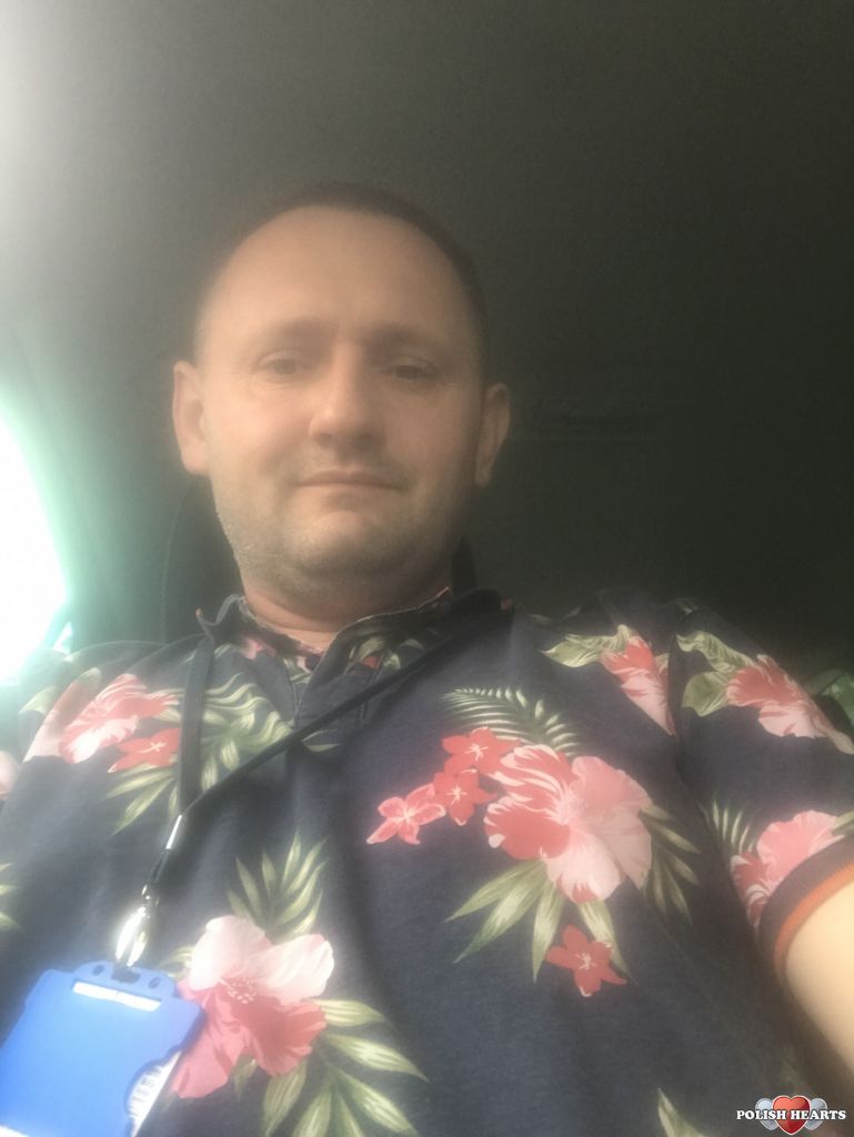 Handsome Polish man: user: ksieciuniu, 43 years old
